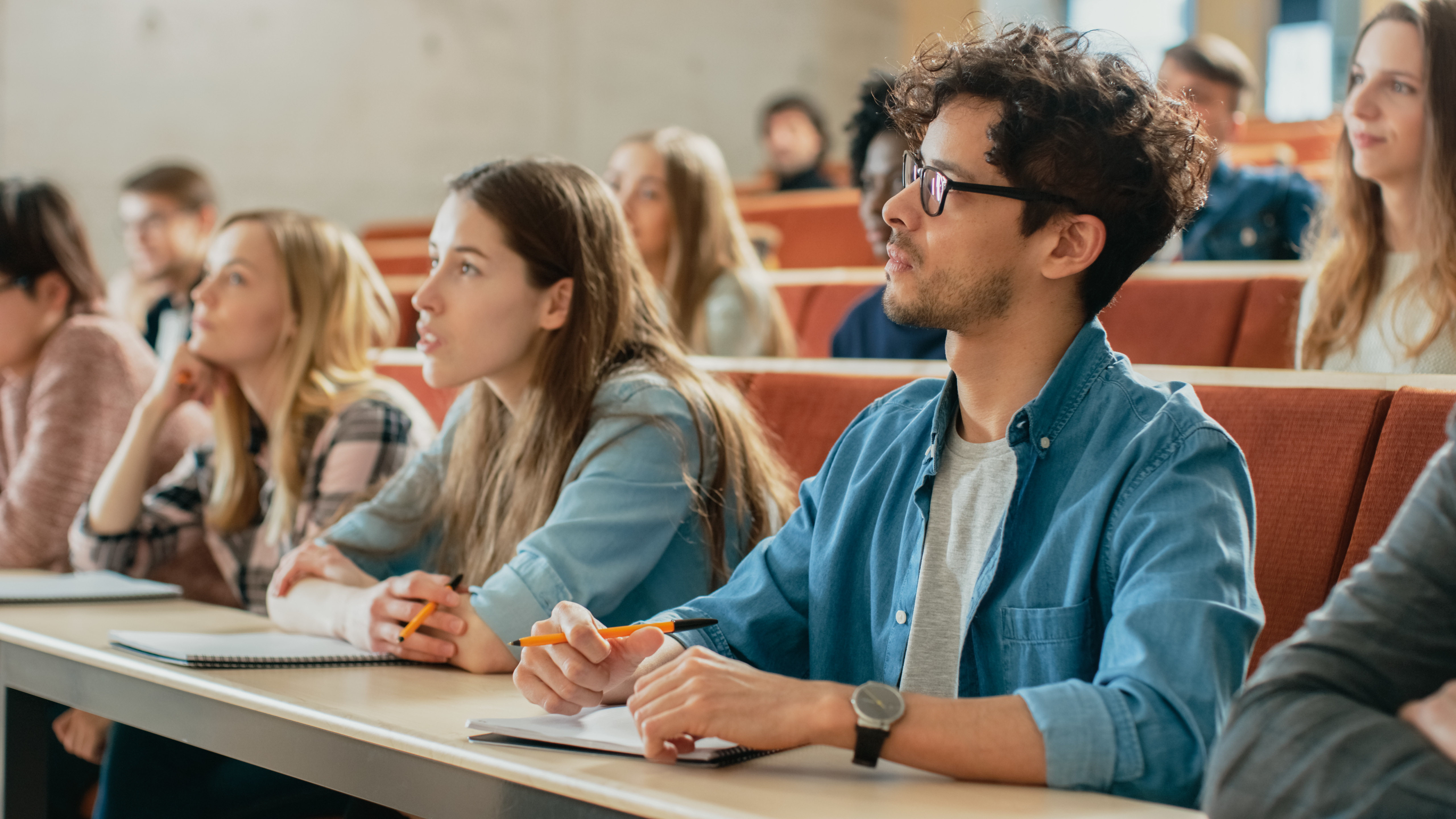 Here Are 3 Money Saving Tips For College Students